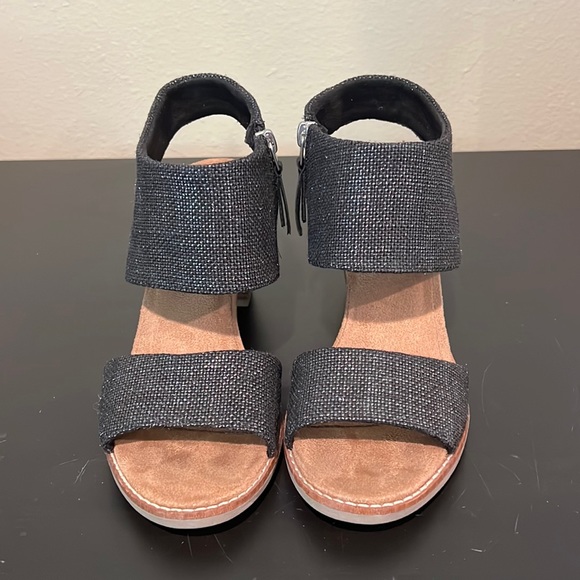 Toms | Shoes | Toms Majorca Cutout Sandal In Black Shimmer | Poshmark